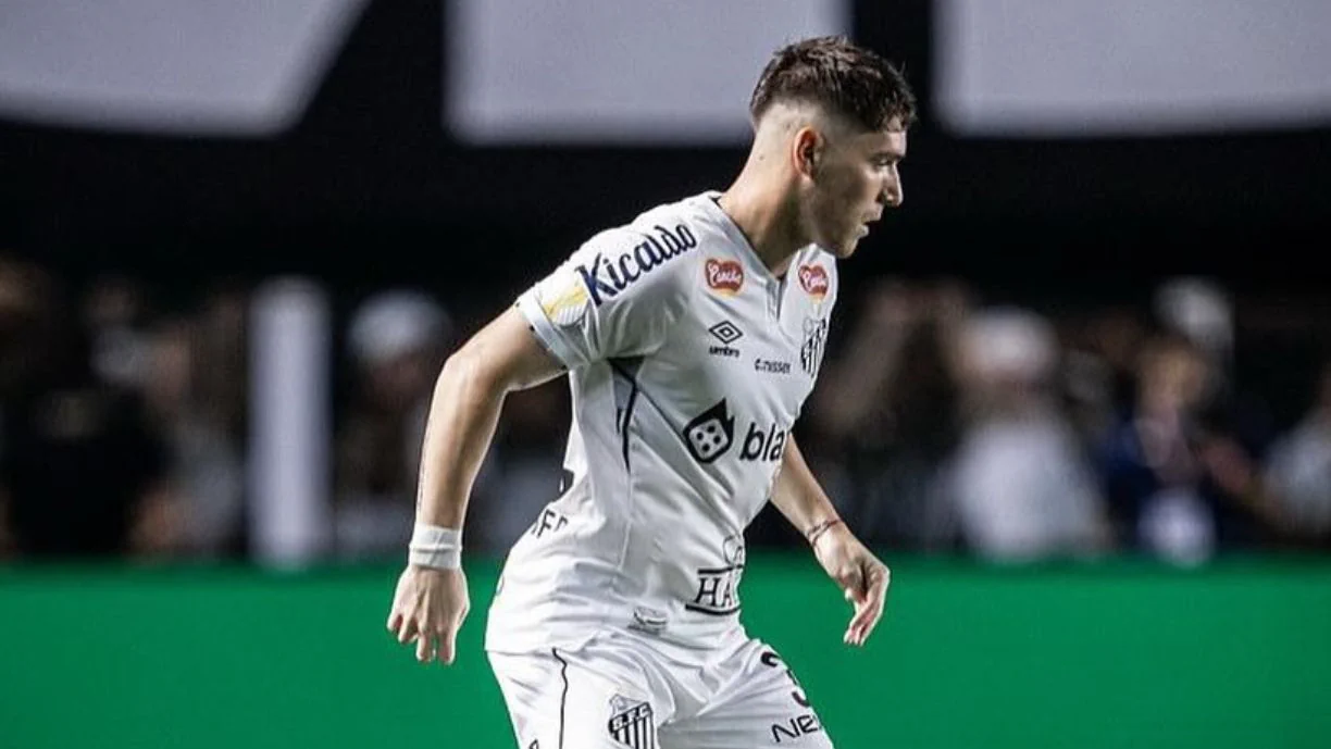 Após ser 'despachado' do Benfica, Rollheiser já encanta no Santos ...